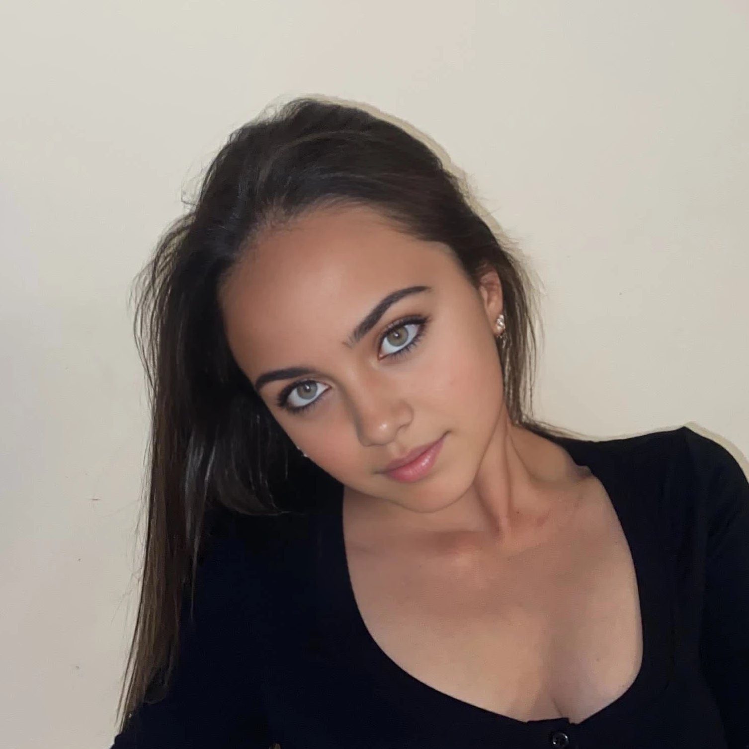 Camilla 🍑 - Fanvue